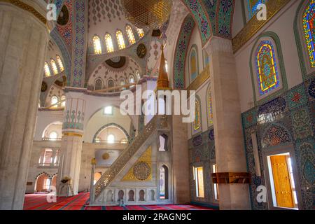 Interior of the Kocatepe Camii, largest mosque in Ankara, Turkey Stock ...