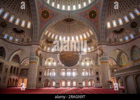 Interior of the Kocatepe Camii, largest mosque in Ankara, Turkey Stock ...