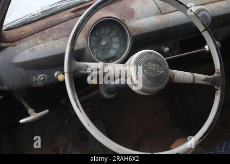 classic unfinished 1934 ford Stock Photo - Alamy