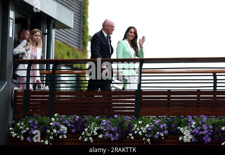 The Princess of Wales alongside Chairman of the AELTC Ian Hewitt (left ...
