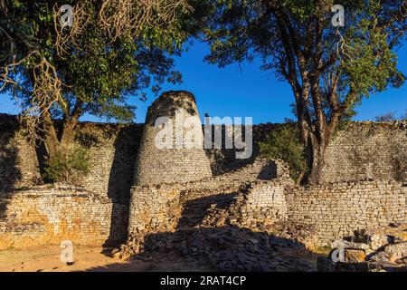 Zimbabwe, Fort Victoria. The famous zimbabwe-ruins, the oldest ...