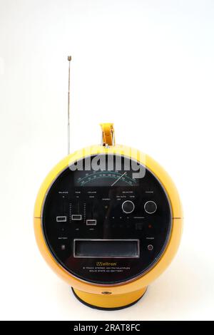 Weltron model 2001 Space Ball 8 track cassette stereo player 1970's ...