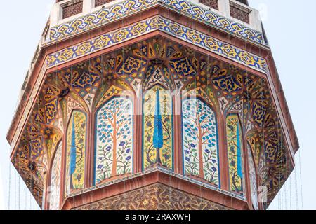 Colorful old town of Lahore - The walled City Stock Photo - Alamy
