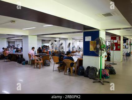 Panjab University in Sector-14 library by Le Corbusier, Punjab State ...