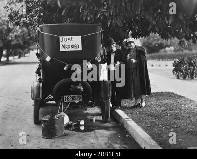 THE WORLD IS FULL OF MARRIED MEN, from left: Sherrie Lee Cronn, Anthony ...