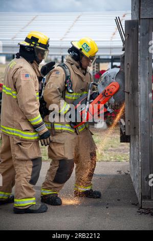 Navy Region Hawaii Federal Fire Department firefighters join service ...