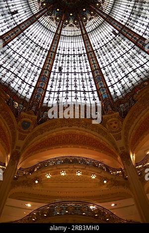 The amazing glass roof of Galeries Lafayette shopping mall in Paris ...