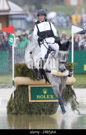 Malin HANSEN-HOTOPP (GER) on Carlitos Quidditch K in the jump, in the ...