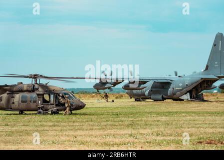 Special Operations Capabilities Specialists assigned to 3rd Marine ...