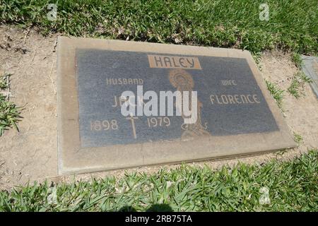 Jack Haley Grave Sharon Tate's Grave (photo)