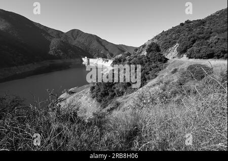 Morris Dam (officially the Samuel B. Morris Dam) is a concrete gravity ...