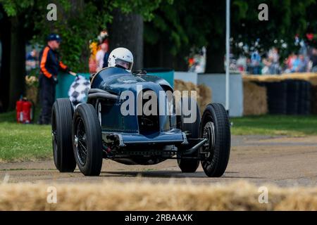 Riley Menasco Pirate, driven around the race track at the Bicester ...