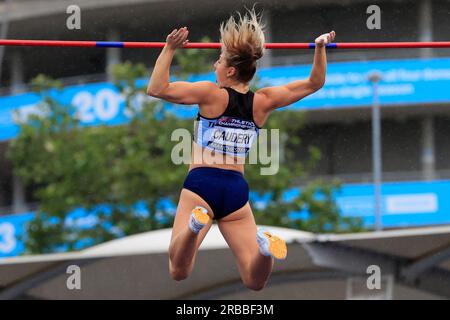Molly Caudery makes her winning jump in the women’s pole vault during ...