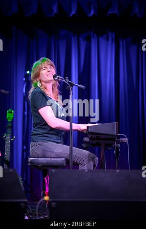 Moira Smiley, Rogue Folk Club, Vancouver, British Columbia, Canada ...