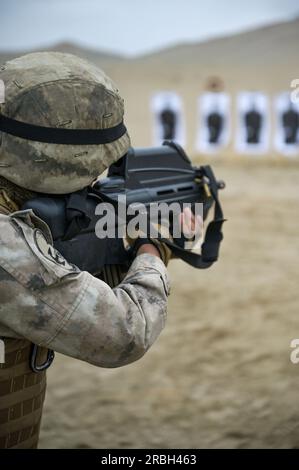 Peruvian marines from the Batallòn de Ingeniería de Infantería de ...