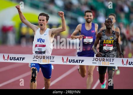 Kenneth Rooks crosses the finish line to win the men's 3000 meter ...