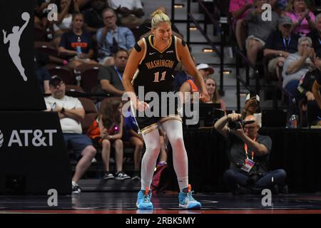 UNCASVILLE, CT - JULY 09: Washington Mystics assistant coach Ashlee ...