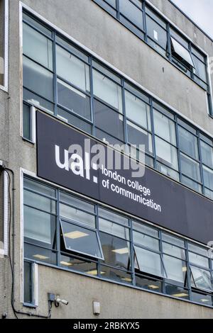 The London College of Communication at Elephant & Castle in South ...