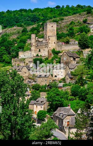 France, Aveyron, Belcastel, labeled Les Plus Beaux Villages de France ...