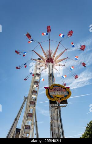 Funfair (Fête foraine des Tuileries) in the 17th century, Tuileries ...