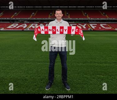 Neill Collins Head coach of Barnsley before the game during the Sky Bet ...