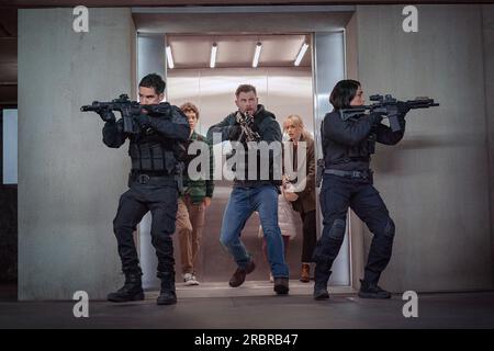 EXTRACTION 2, from left: Golshifteh Farahani, Adam Bessa, 2023 ...
