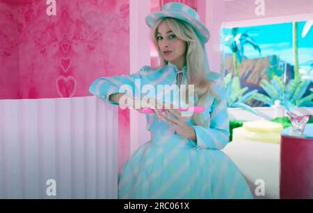 BARBIE, Margot Robbie as Barbie, 2023. © Warner Bos. /Courtesy Everett ...