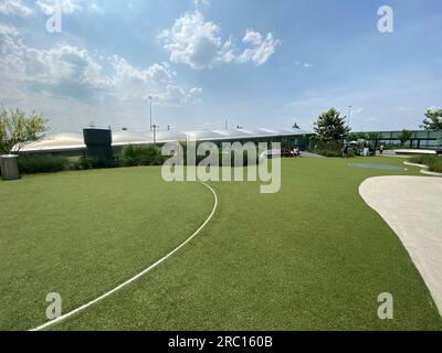 The 'Skylawn' rooftop urban park in Houston, Texas Stock Photo - Alamy