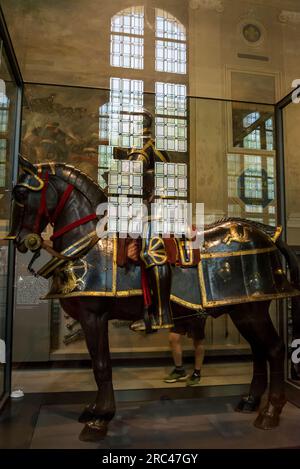 Medieval armour, Army Museum, a national military museum of France ...