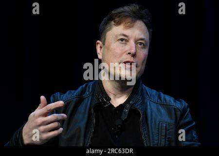 xAI artificial intelligence startup company logo Stock Photo - Alamy