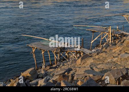 Native American Tribal Fishing Platform, Salmon fishing, overlooking ...