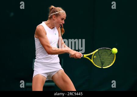 Hollie Smart during her Girls' Singles match against Charo Esquiva ...