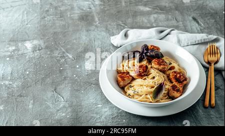 Delicious carbonara pasta Stock Photo - Alamy