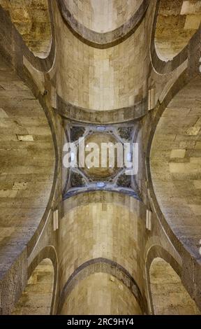 interior view of Sultan Han, traditional caravanserai, Sultanhanı ...