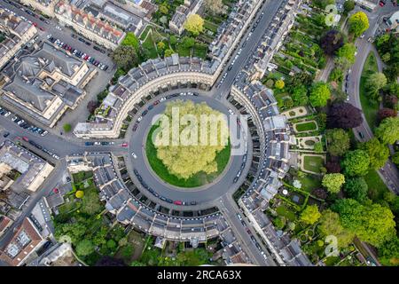Aerial photograph of The Circus, Bath. A Georgian ring of large town ...