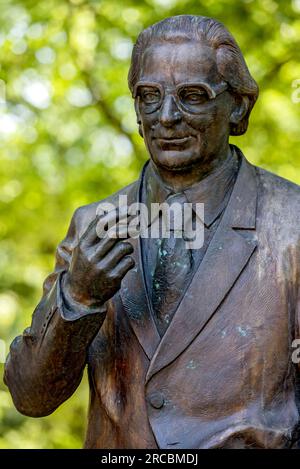 Monument, statue Konrad Zuse, inventor of the computer, Duden-Zuse ...