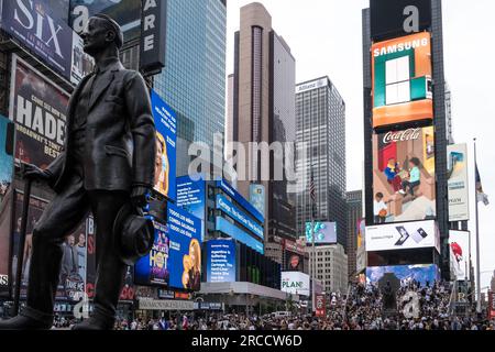 Architectural detail of Times Square, a major commercial intersection ...