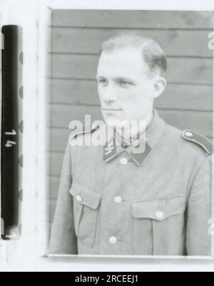 SS Photographer Feder 1943 & 1944 Remains of crashed aircraft, many ...