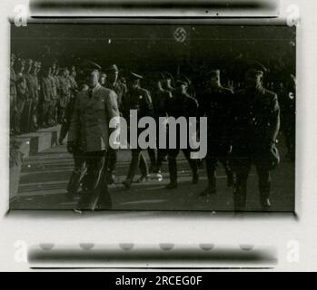 SS Photographer Domaschowitz 1943 Formal ceremony with photos of ...