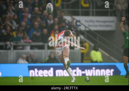 Rowan Milnes kicks a conversion during the BetFred Super League match ...