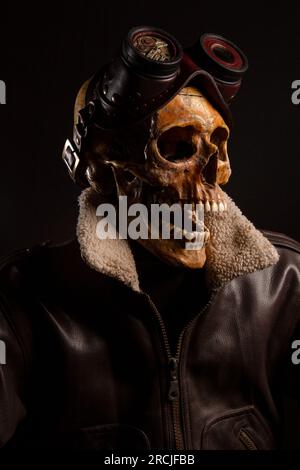 Skull with leather jacket and steampunk goggles. Aviator costume ...