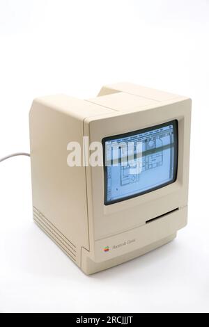 vintage Apple Macintosh Classic Mac Stock Photo - Alamy