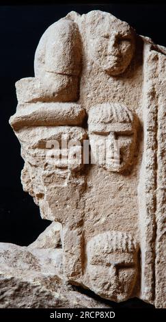 Monumento funerario de Cal Posastre, Sant Martí Sarroca, siglo II a.C ...