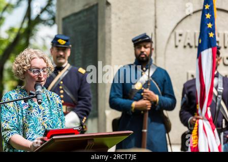 Historian, Beth van Duzer speaking at ceremony honoring the life of ...