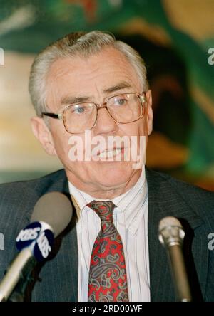 SEOUL, South Korea - Donald Gregg, former U.S. ambassador to South ...