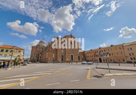 Basilica de Santa Justina in Padua Italy Stock Photo - Alamy