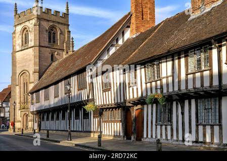 Almshouses Stratford upon Avon. Historic listed homes dating back to ...