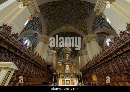 Main Altar and Choir, Basilica Metropolitan Cathedral of Lima, Lima ...