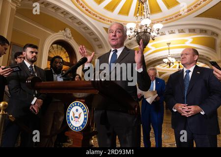 TOP PICS - WASHINGTON, D.C., U.S. -JUNE 29 2026: People rride the ...