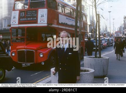 Gordon Jackson. 19 december 1023 - 15 january 1990. Scottish actor best ...